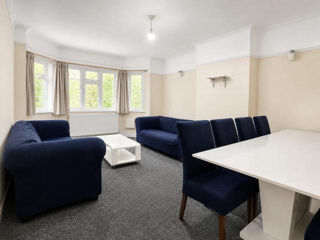 Lampton Road, Hounslow TW3, 3 bed flat to rent, £2,050 pcm | PrimeLocation