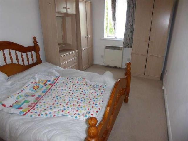 Lampton Road, Hounslow, TW3
