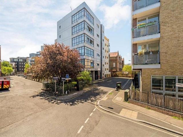 Lant Street, London SE1 2 bed flat to rent £2,800 pcm £646 pw