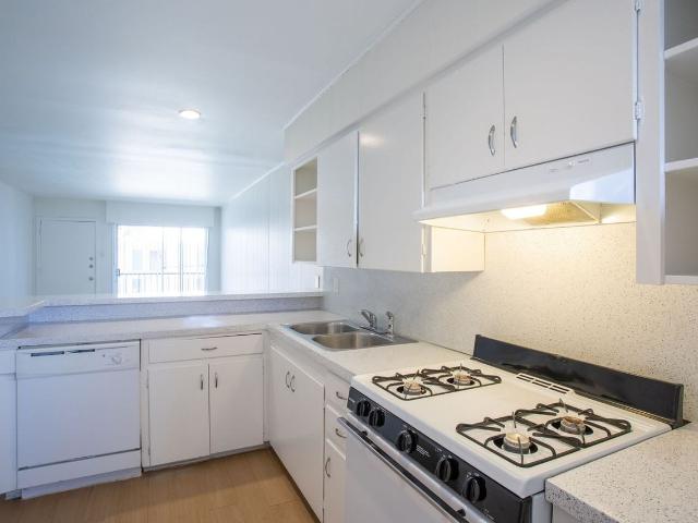 Lantana Apartments 1 Bedroom Apartment for Rent at 1802 West Ave, Austin, TX 78701 Downtown Austin
