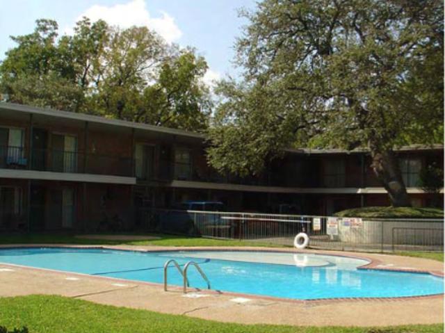 Lantana Apartments 2 Bedroom Apartment for Rent at 1802 West Ave, Austin, TX 78701 Downtown Austin
