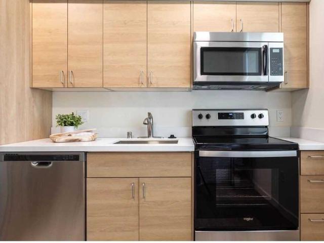 Lanterman Apartments Studio Apartment for Rent at 609 W Nickerson St, Seattle, WA 98119 North Queen Anne