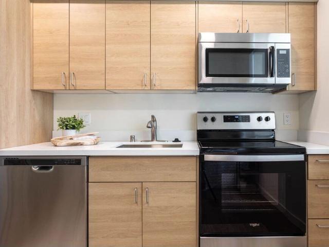 Lanterman Apartments Studio Apartment for Rent at 609 W Nickerson St, Seattle, WA 98119 North Queen Anne