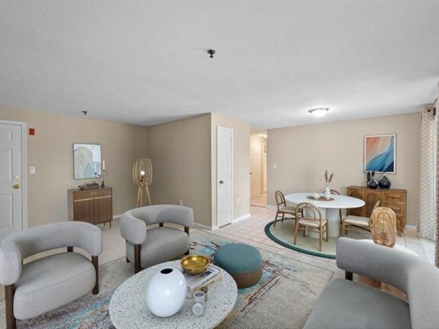 Lantern Ln Unit,dracut, Condo For Sale