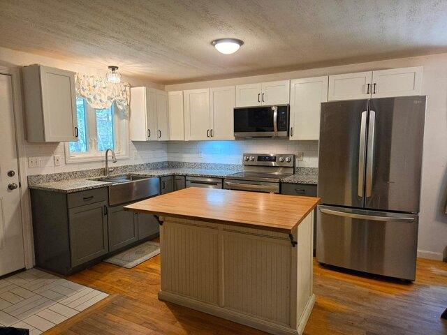 Lantern Ln, Windham, Home For Sale