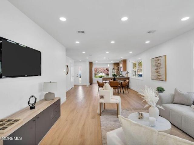 Lantern Pl, Little Egg Harbor, Home For Sale