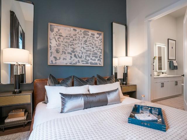 Lantower West Love 2 Bedroom Apartment for Rent at 2275 Hawes Ave, Dallas, TX 75235 Lovefield West