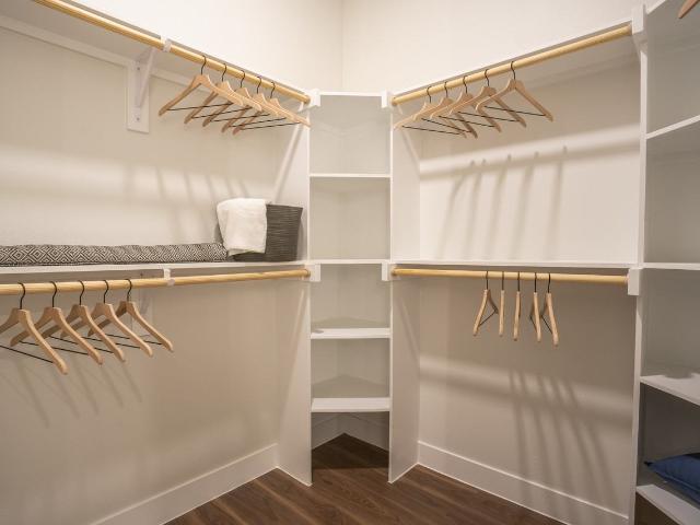 Lantower West Love Studio Apartment for Rent at 2275 Hawes Ave, Dallas, TX 75235 Lovefield West
