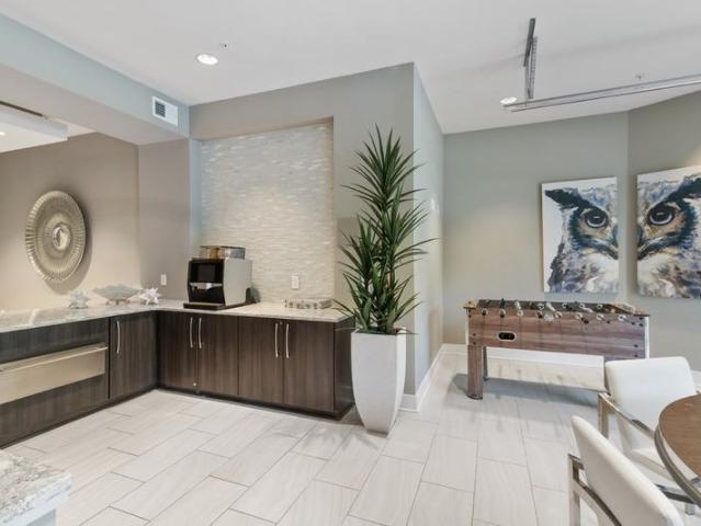 Lantower Weston Corners 1 Bedroom Apartment for Rent at 6000 Elevate Cir, Cary, NC 27513