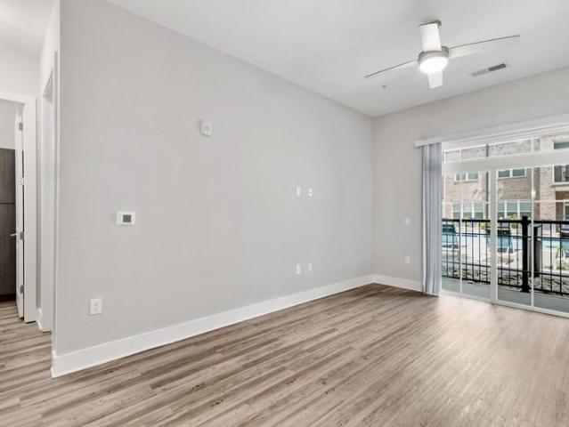 Lantower Weston Corners 1 Bedroom Apartment for Rent at 6000 Elevate Cir, Cary, NC 27513