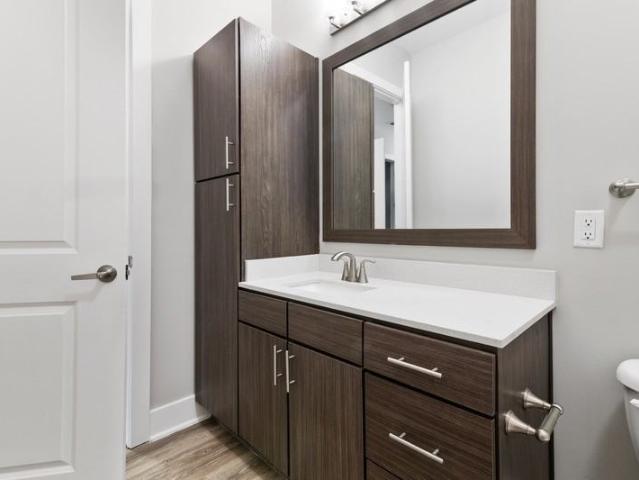 Lantower Weston Corners 1 Bedroom Apartment for Rent at 6000 Elevate Cir, Cary, NC 27513