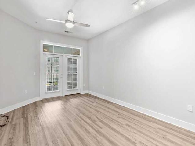 Lantower Weston Corners 2 Bedroom Apartment for Rent at 6000 Elevate Cir, Cary, NC 27513