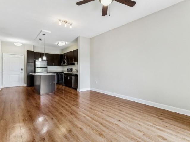 Lantower Westshore 3 Bedroom Apartment for Rent at 4504 W Spruce St, Tampa, FL 33607 Carver City Lincoln Gardens