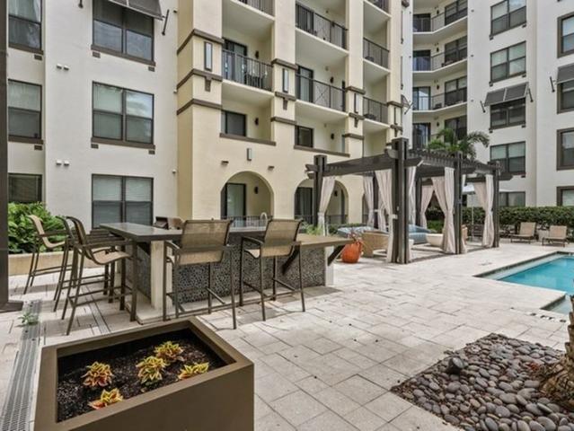 Lantower Westshore 2 Bedroom Apartment for Rent at 4504 West Spruce Street, Tampa, FL 33607 Carver City Lincoln Gardens