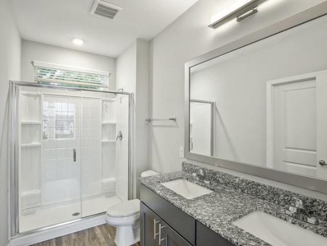 Lantower Garrison Park 2 Bedroom Apartment for Rent at 2725 Reseda Pl, Charlotte, NC 28262 Mallard Creek Withrow Downs