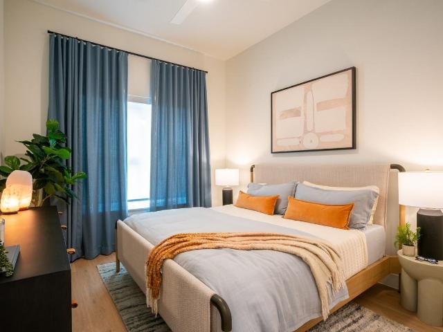 Lantower Midtown Studio Apartment for Rent at 10658 N Central Expy, Dallas, TX 75231