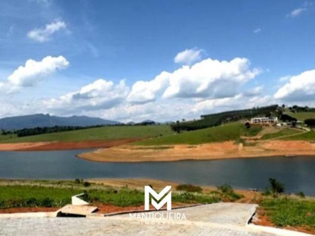 Lançamento na Represa do Jaguari em Piracaia SP