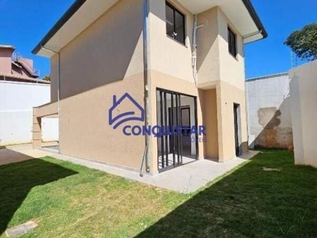 Lançamento no Bairro São Luiz! Casa de luxo em condomínio!