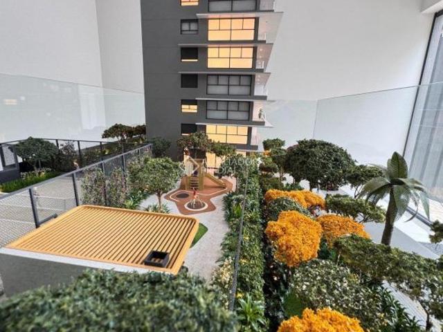 Lançamento alto padrão, suíte master e 2 demisuíte, duas vagas individuais, infra completa
