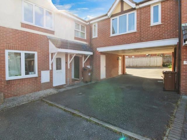 Lanark Close, St. Helens WA10, 2 bed flat to rent, £750 pcm | PrimeLocation