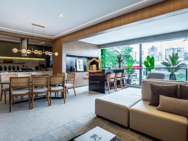 LANCA206 Casa Brasileira Setor Bueno Goiânia GO