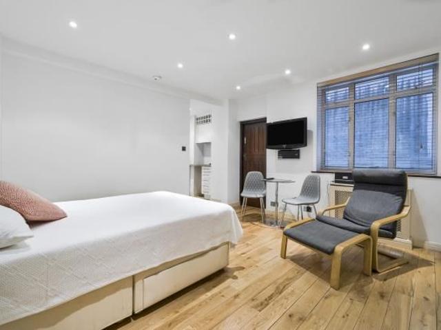 Lancaster Court, London W2, Studio to rent, £1,730 pcm | PrimeLocation