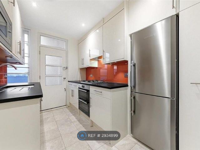 Lancaster Close, London W2, 2 bed flat to rent, £3,500 pcm | PrimeLocation