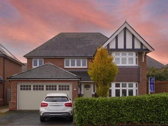 Lancaster Crescent, Hartford, 4 Bedroom Detached