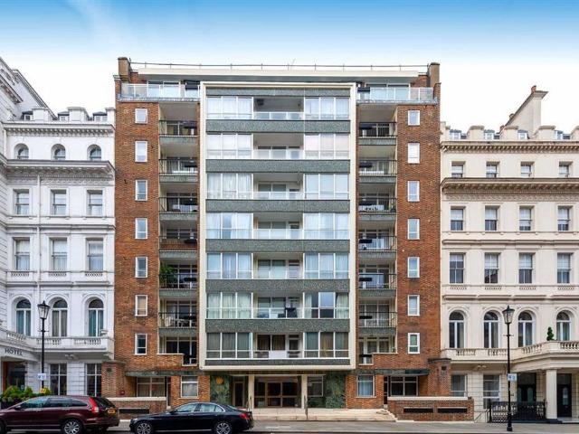 Lancaster Gate, London W2 2 bed flat to rent £3,400 pcm £785 pw