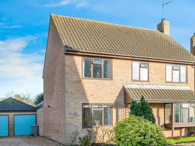 Lancaster Gardens, Aylsham, 4 Bedroom Detached