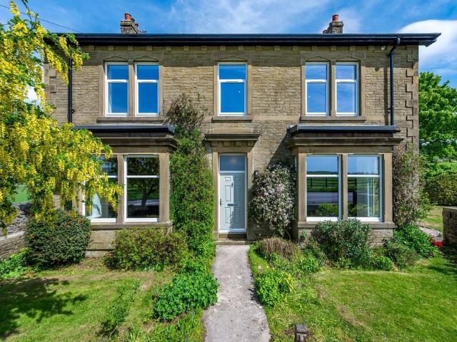 Lancaster LA2 5 bed detached house to rent £2,850 pcm £658 pw