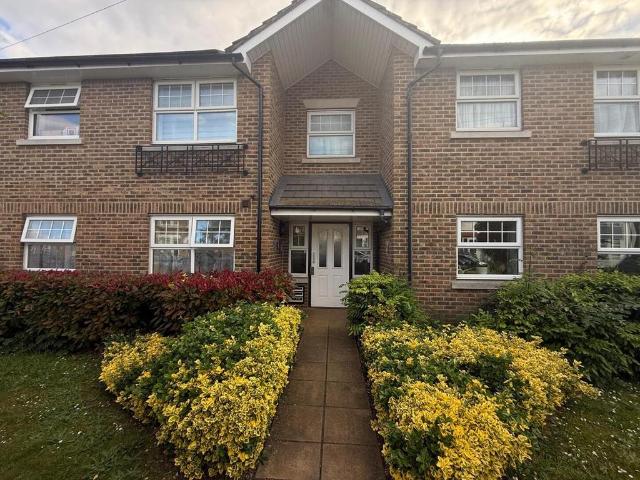 Lancaster Road, Barnet 3 bed flat to rent £2,250 pcm £519 pw