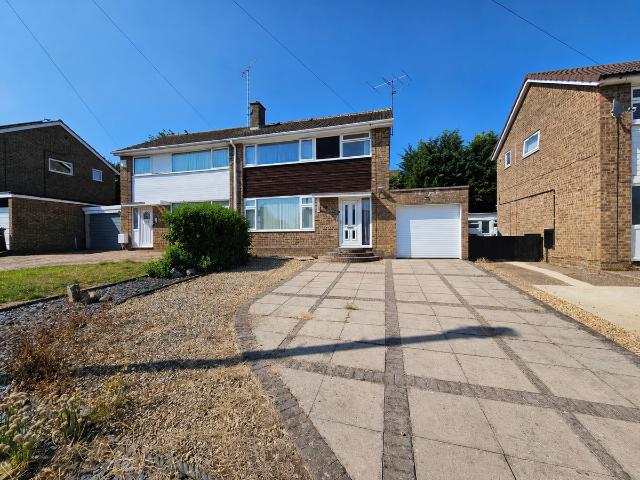 Lancaster Road, Kettering NN14, 3 bed property to rent, £1,250 pcm | PrimeLocation