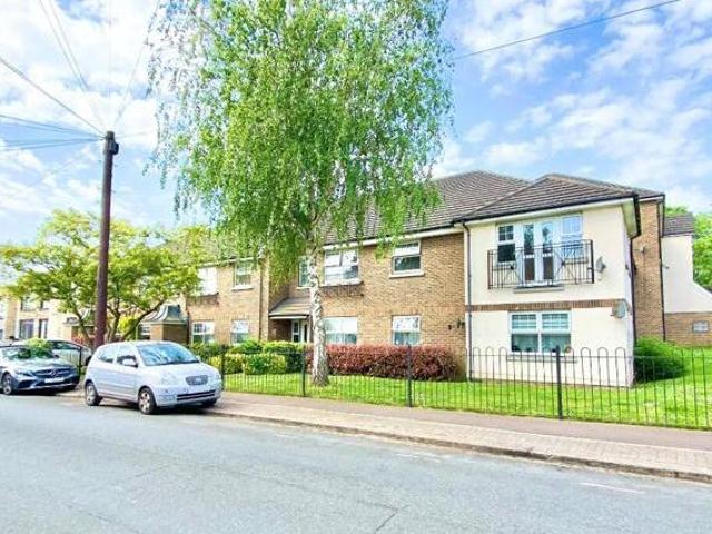 Lancaster Road, New Barnet, 2 Bedroom Apartment