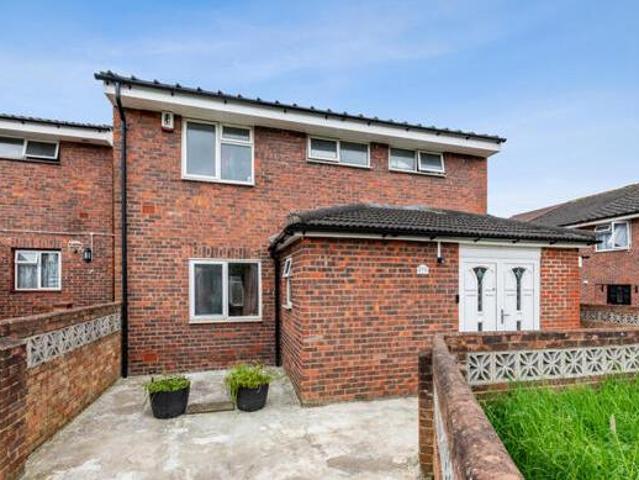 Lancaster Road, Northolt, 3 Bedroom Detached