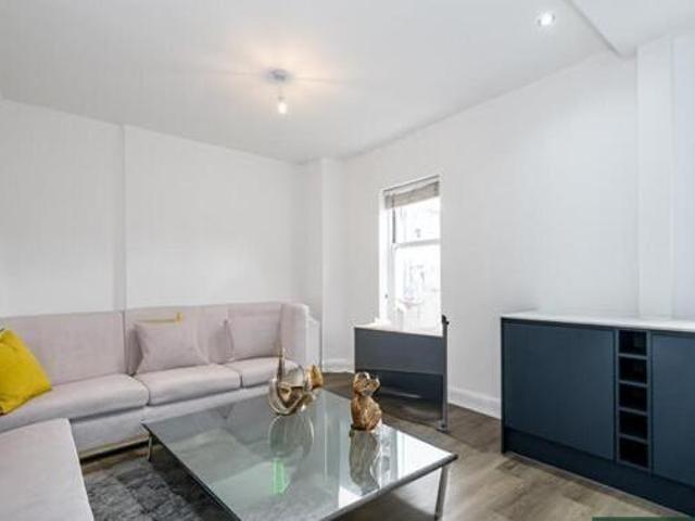 Lancaster Road, Notting Hill, 1 Bedroom Flat