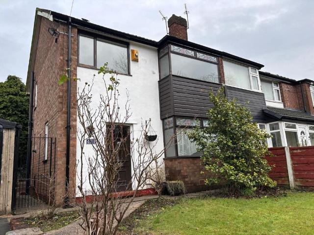 Lancaster Road, Salford, 3 bed semi detached house to rent £1,240 pcm £286 pw