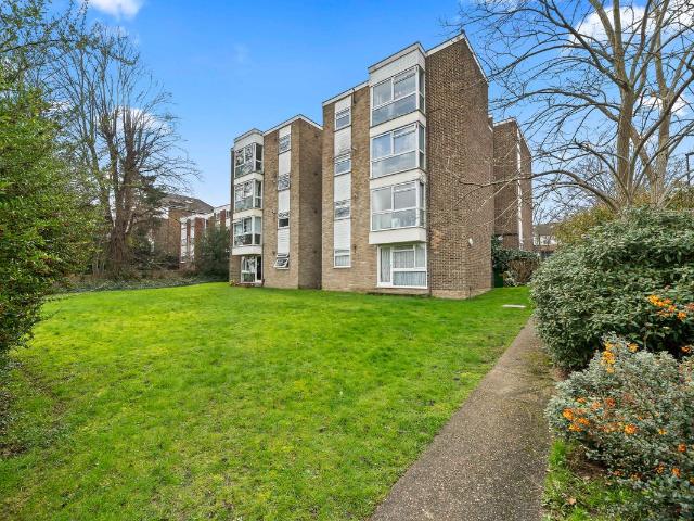 Lancaster Road SE25, 1 bed flat to rent, £1,450 pcm | PrimeLocation