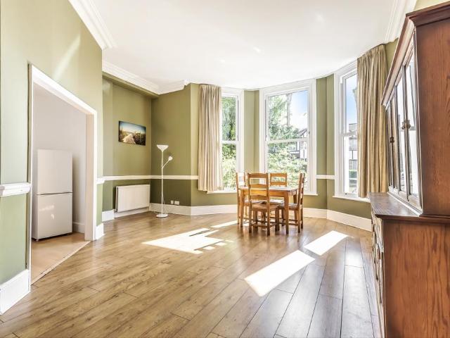 Lancaster Road, South Norwood, SE25 1 bed property to rent £1,550 pcm £358 pw