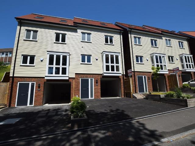 Lancaster Road, St. Leonards On Sea TN38, 4 bed town house to rent, £1,650 pcm | PrimeLocation