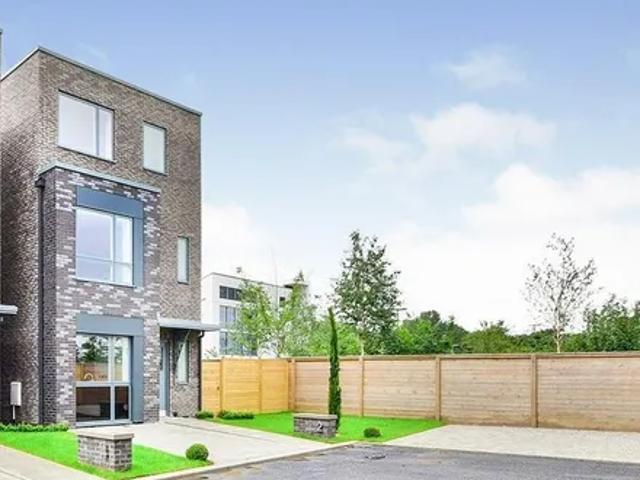 Lancasterian School, Elizabeth Slinger Road, Manchester, M20 2XA, United Kingdom | 5 bed house for rent #167243008 | Rentberry