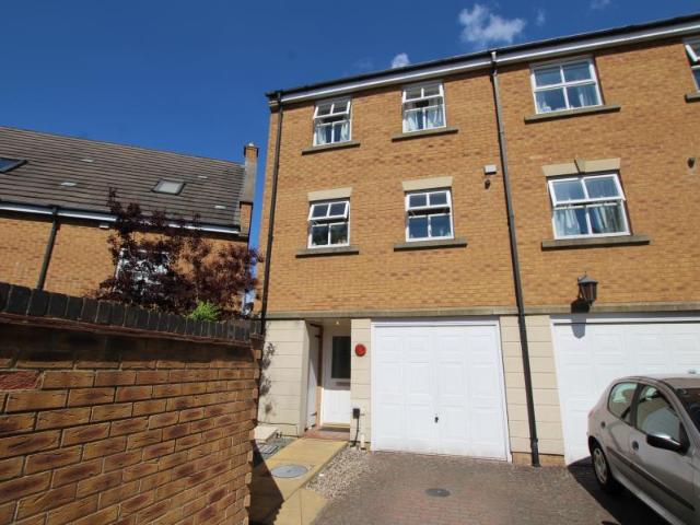 Lancelot Road, Bristol BS16 6 bed terraced house to rent £4,620 pcm £1,066 pw