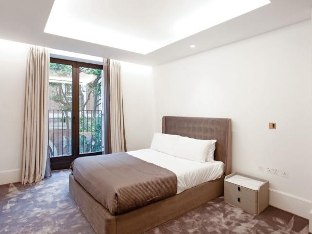 Lancer Square, Kensington, London W8