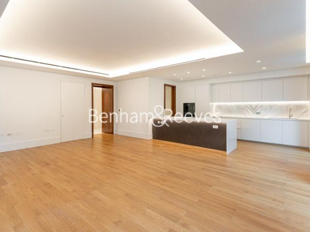 Lancer Square, Kensington W8, 2 bed flat to rent, £16,467 pcm | PrimeLocation
