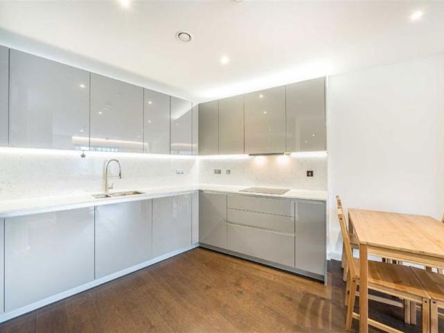 Lanchester Way, SW11, London