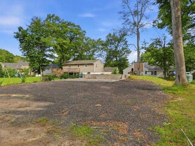 land m NH ES104758270