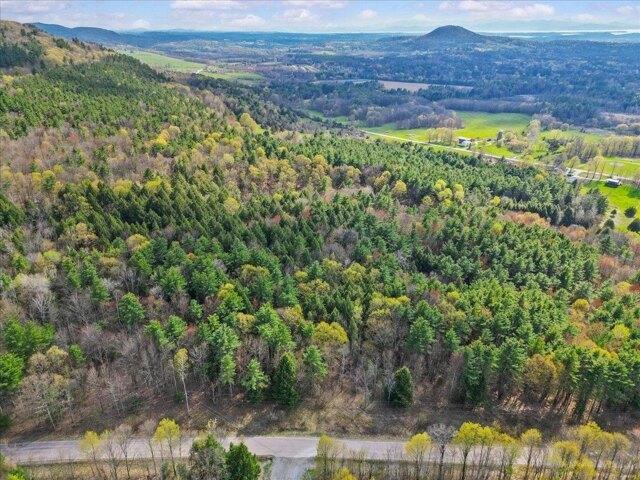 land Milton VT ES103498415
