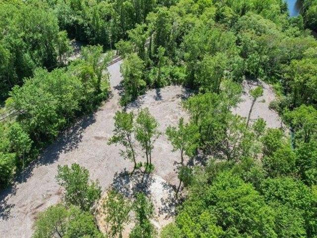 land Milton MA ES103436638