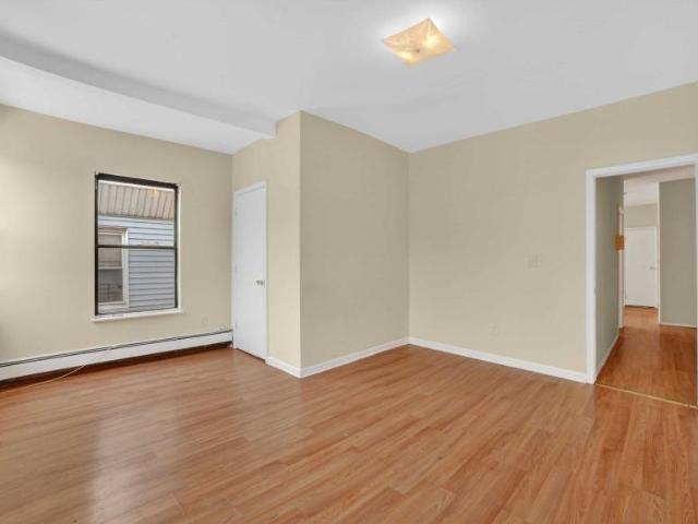 land NY NY ES99722430