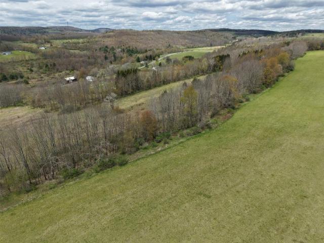 land New Berlin NY DS101986475